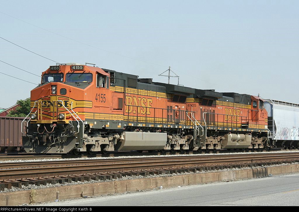 BNSF 4155 and 4125